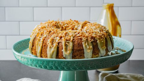 Coconut Caramel Apple Cake : Jawns I Cooked
