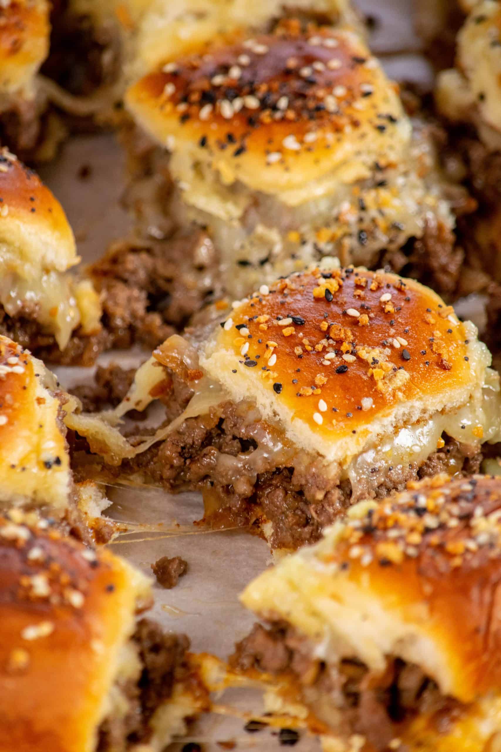Easy Cheesy Baked Hamburger Sliders Recipe : Jawns I Cooked
