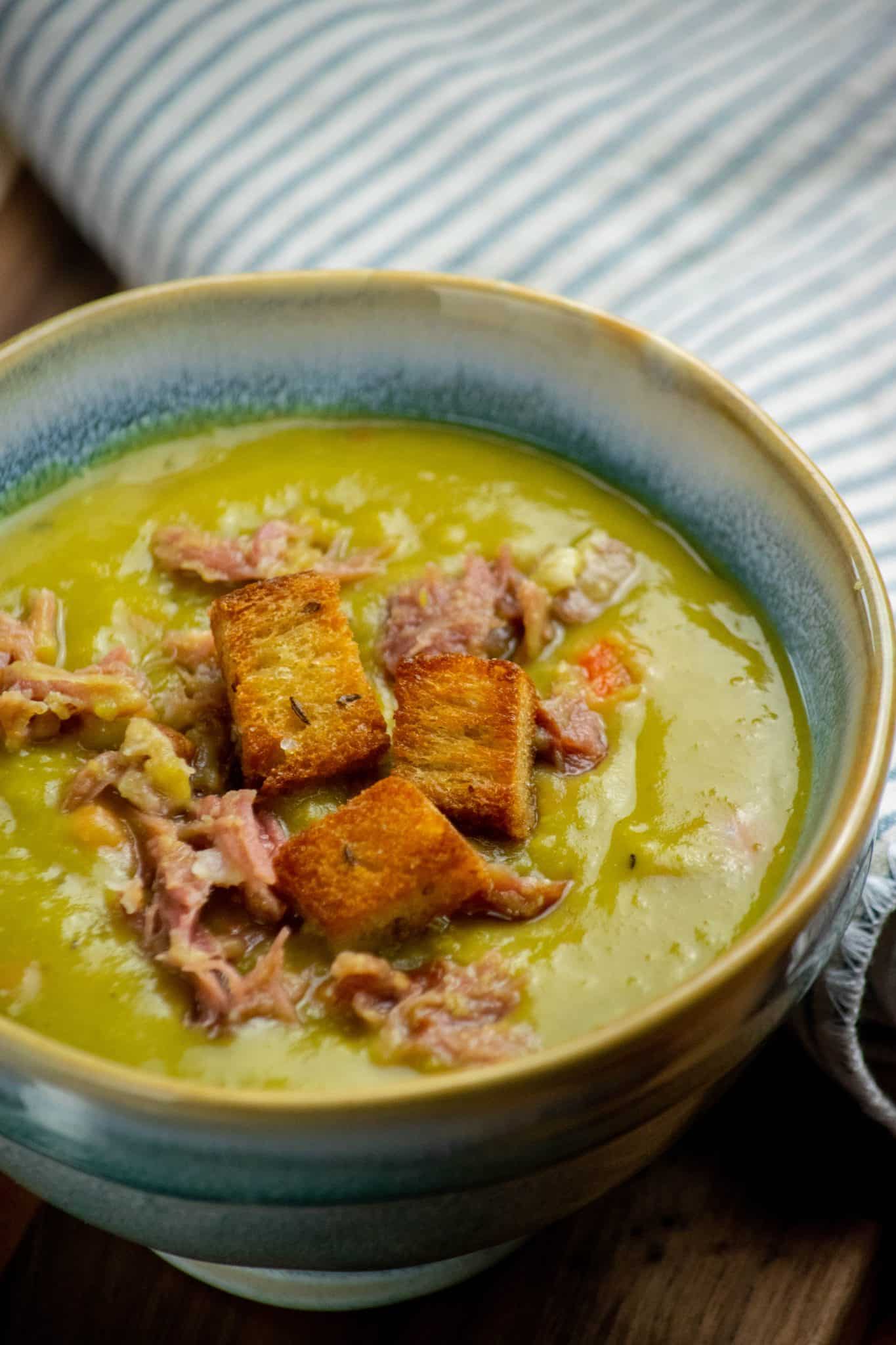Split Pea and Ham Soup Recipe (with smoked ham hock) : Jawns I Cooked