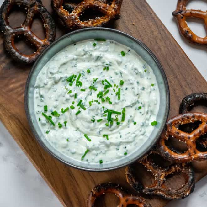 Easy Sour Cream and Chive Dip Recipe : Jawns I Cooked