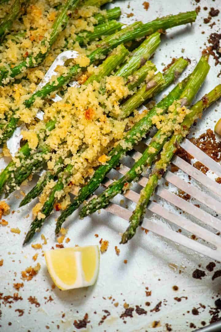 Oven Roasted Garlic Parmesan Crusted Asparagus Recipe : Jawns I Cooked