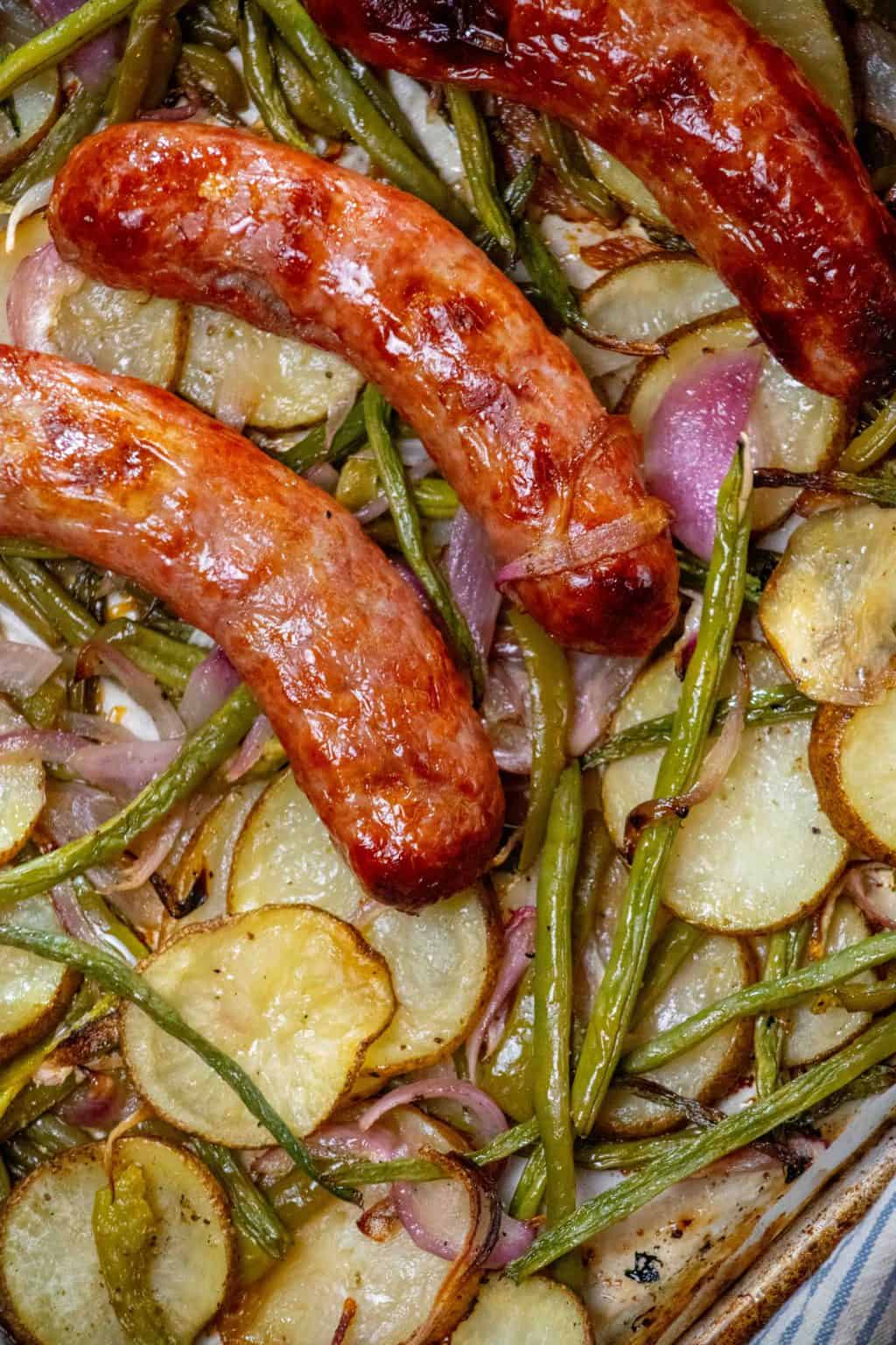 Sheet Pan Bratwurst and Potatoes with Green Beans : Jawns I Cooked